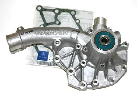 Mercedes 230GE Water Pump.